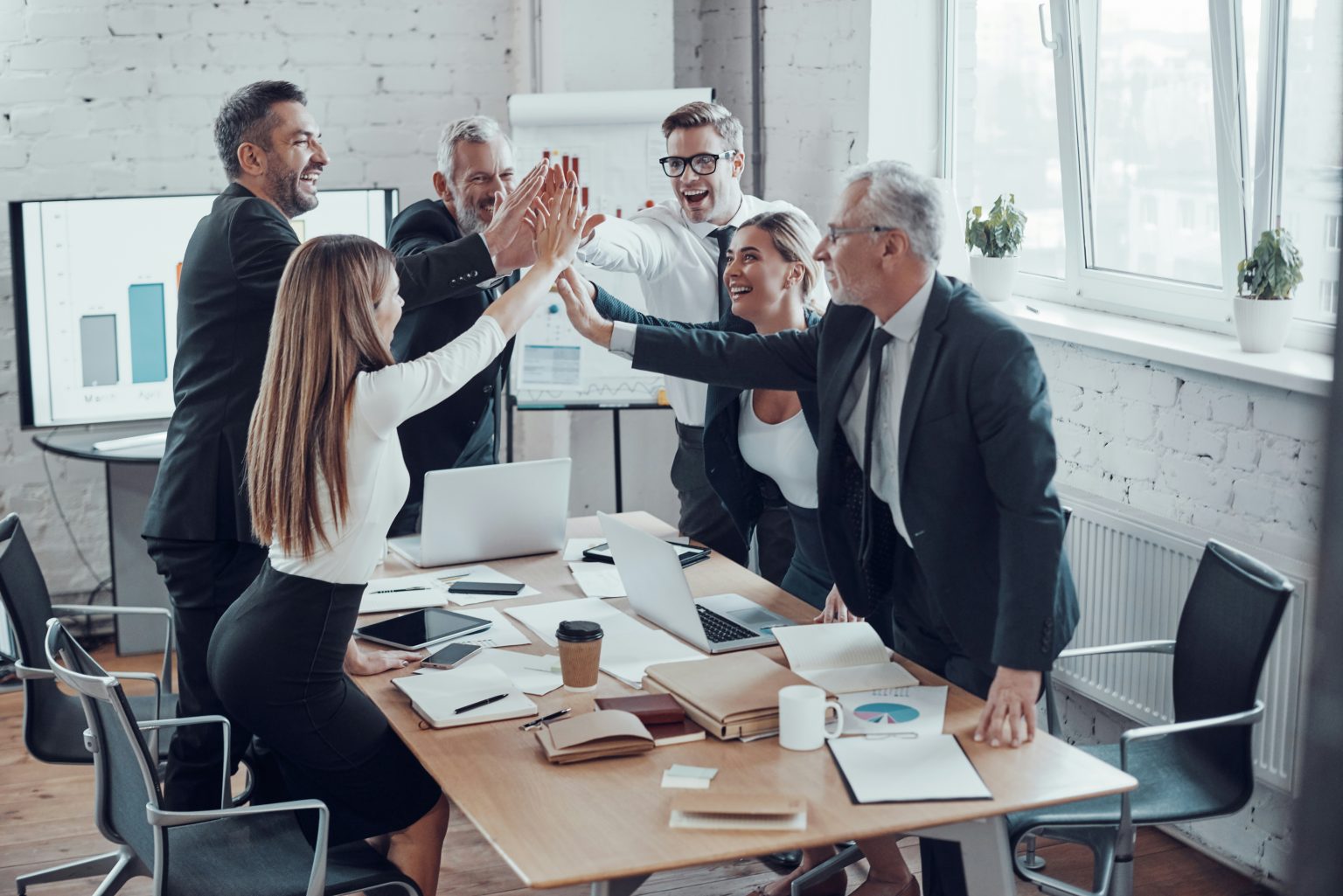 Write a Winning NIW Recommendation Letter: Expert Tips and Sample